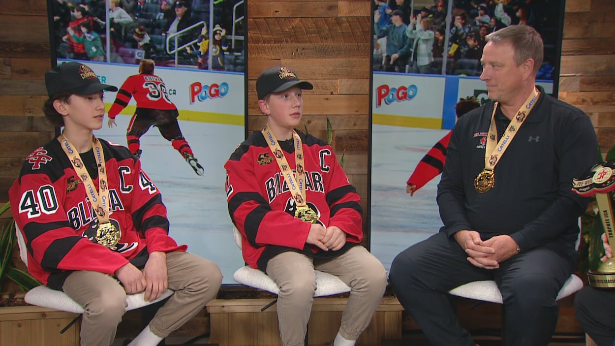 Tournoi international de hockey pee-wee : victoire du Blizzard du SSF ...