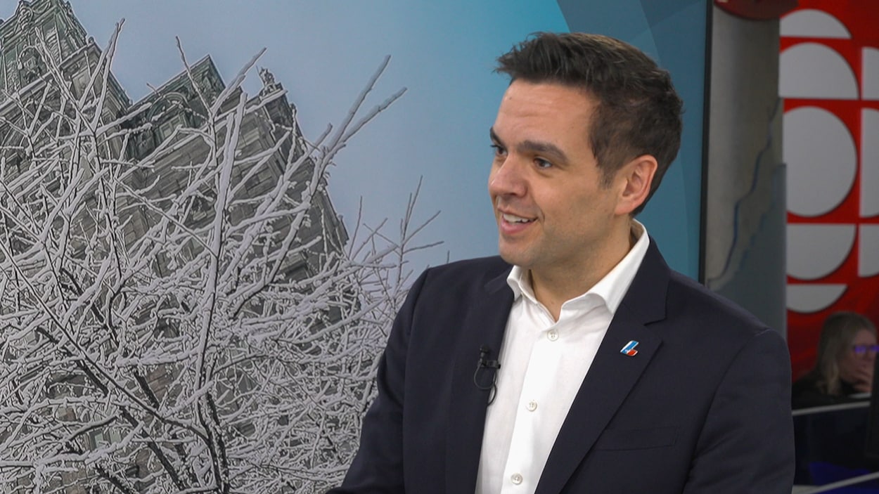 Charles Milliard se lance officiellement dans la course au leadership du PLQ | Radio-Canada