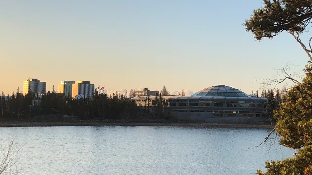 Les T.N.-O. souhaitent augmenter leur limite d’emprunt | Radio-Canada