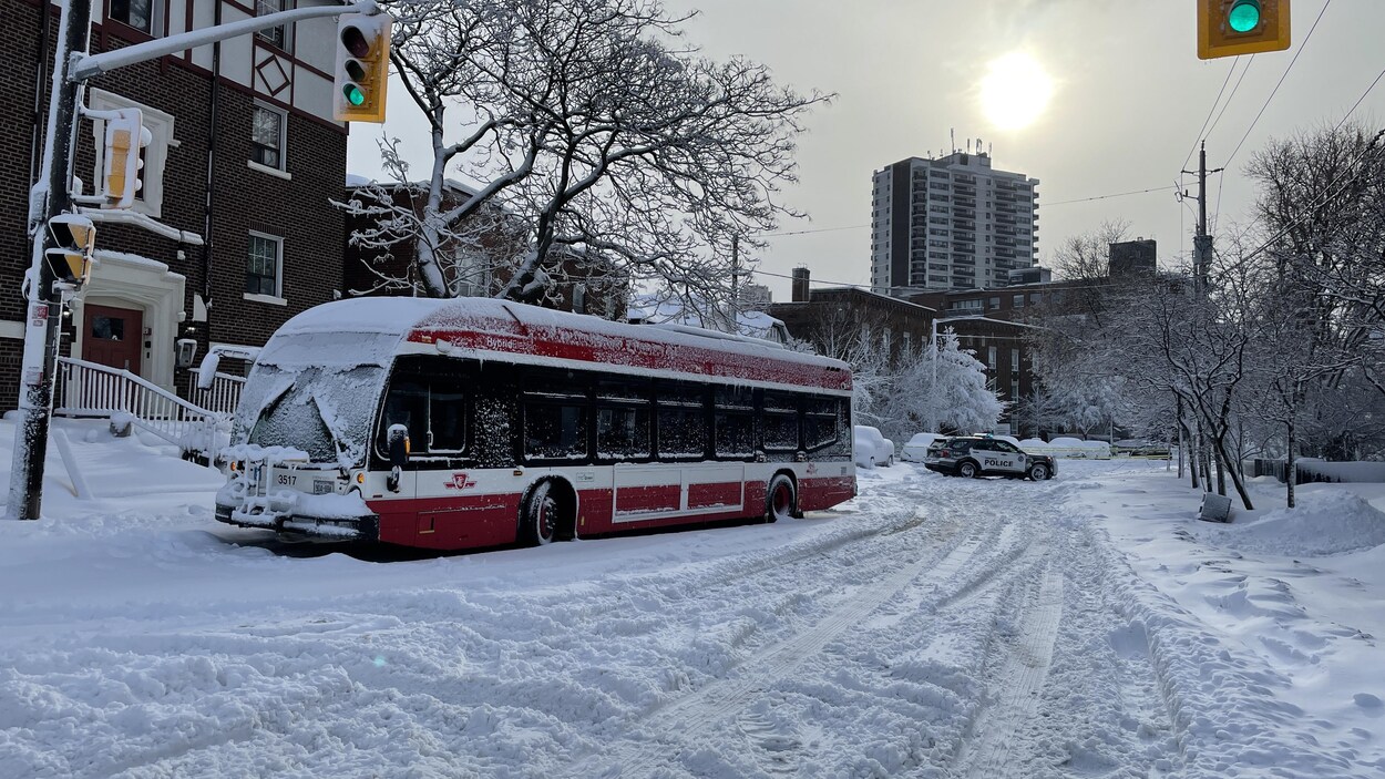Tempête de neige dans le sud de l’Ontario, jusqu’à 30 cm et des ...