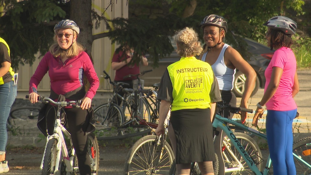 Toutes à vélo : apprendre aux femmes à pédaler contre sa peur | Radio ...