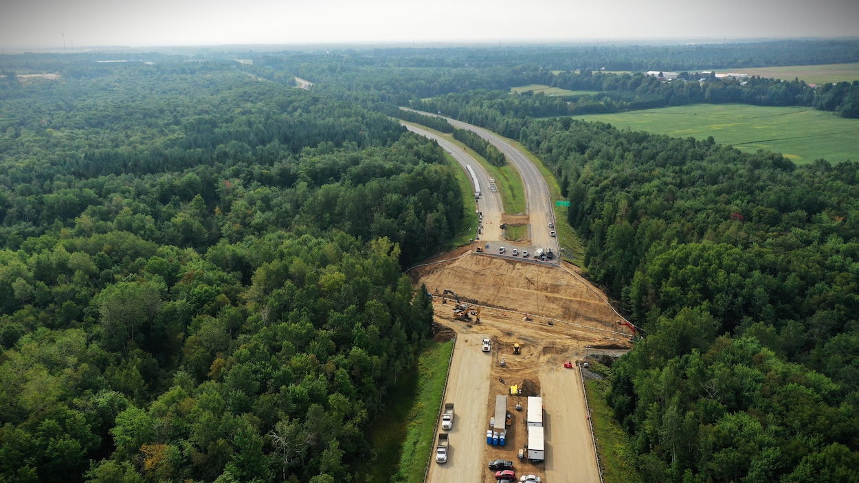 L'impressionnant chantier sur l'autoroute 55 à Saint-Étienne-des-Grès ...