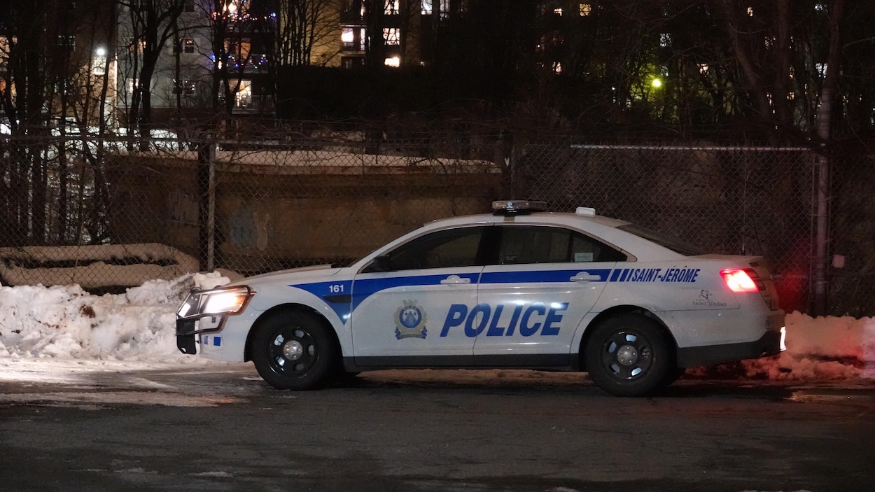 La police découvre un corps sans vie à Saint-Jérôme | Radio-Canada.ca