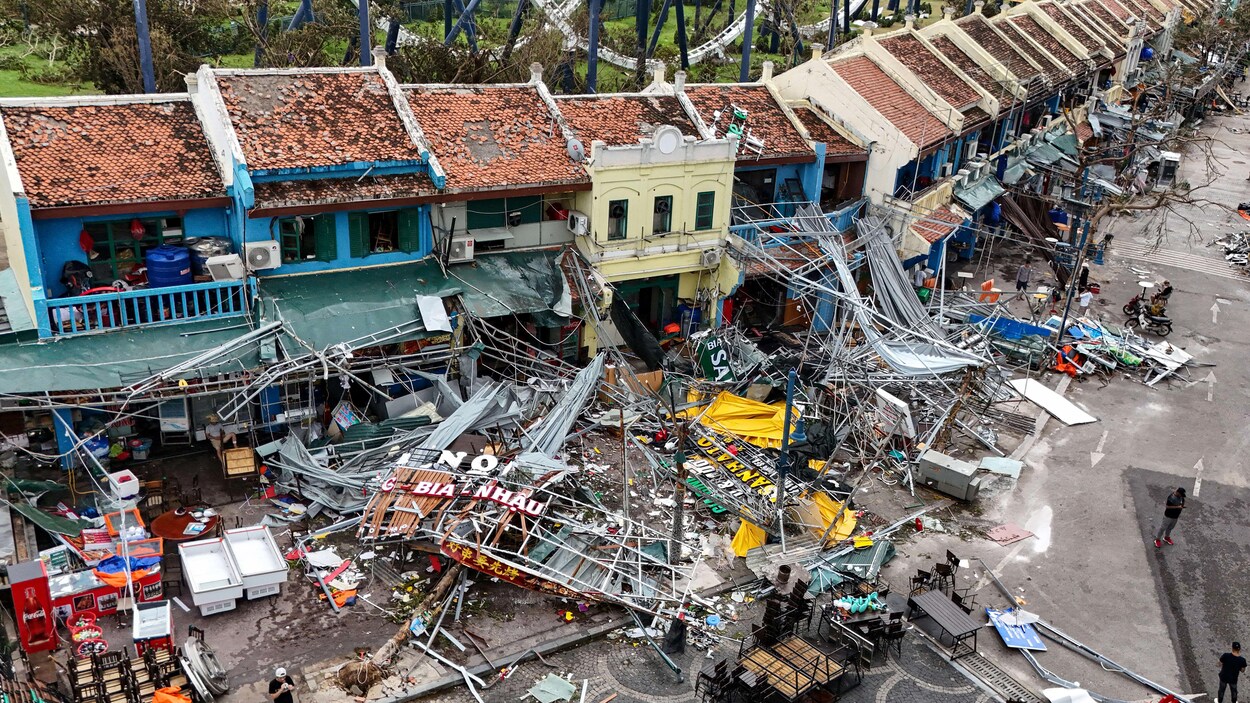 Typhon Yagi au Vietnam : inondations monstres dans le nord, nouveau bilan de 127 morts | Radio ...