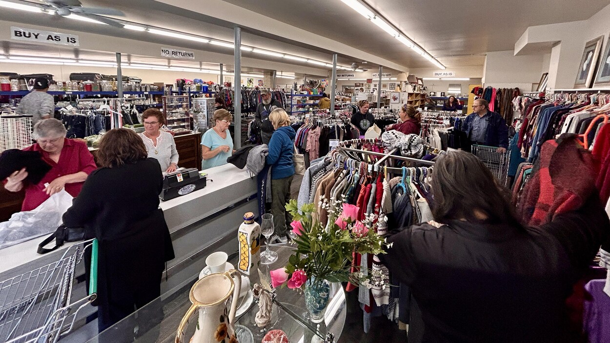 Village Connection, à Saint-Pierre-Jolys, une friperie qui fait sa part ...