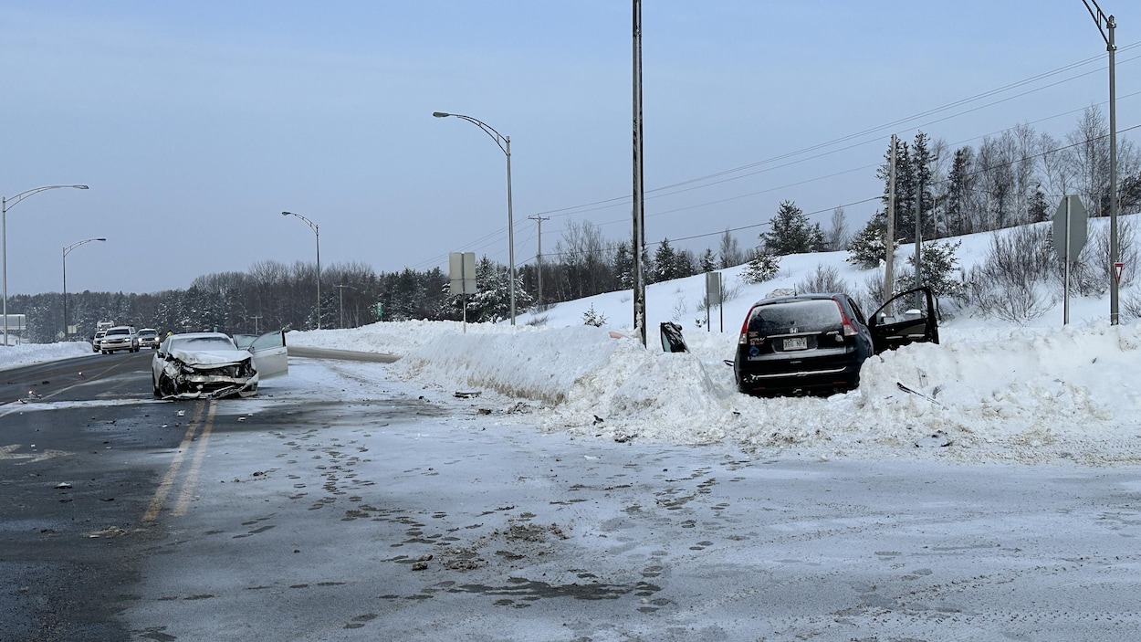 Deux accidents en quelques heures sur la route 117 | Radio-Canada