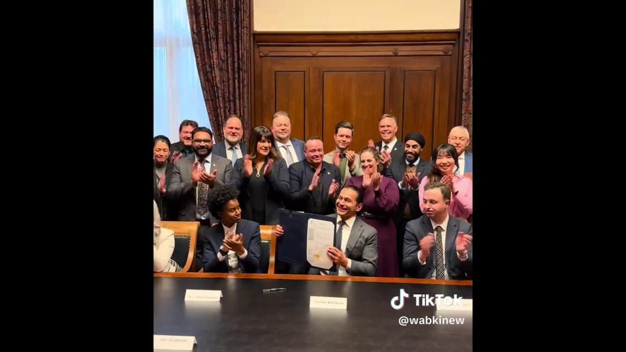 La guerre des mèmes de Wab Kinew et la nécessité d’une action ...