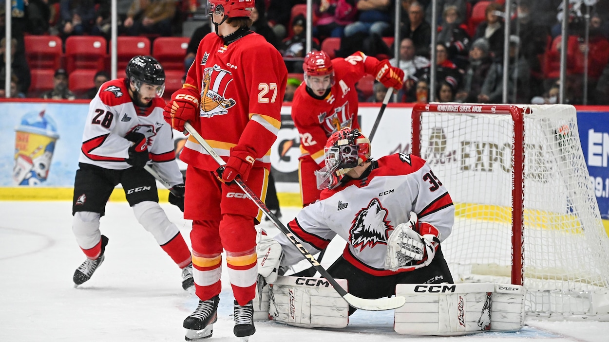 William Rousseau remporte le trophée Patrick-Roy | Radio-Canada