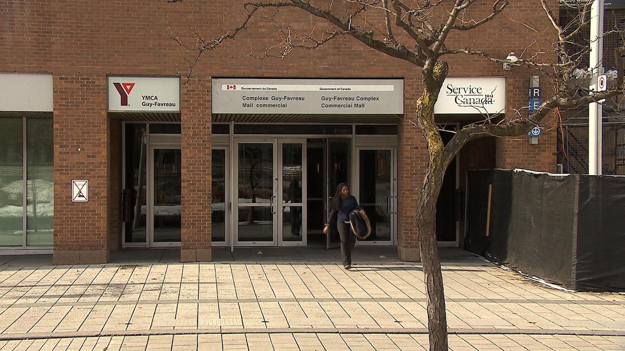 Mobilisation contre la fermeture du YMCA du complexe Guy-Favreau ...