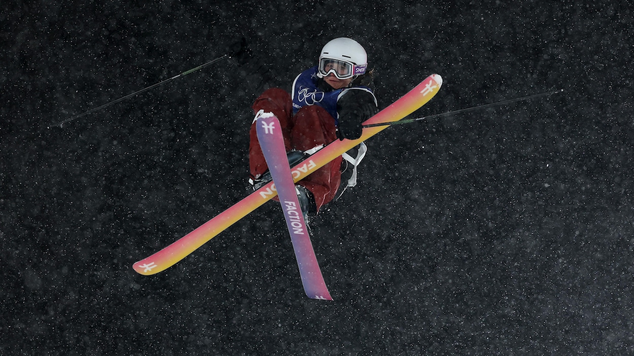 Une 6e position pour la Canadienne Naomi Urness au grand saut | Radio ...