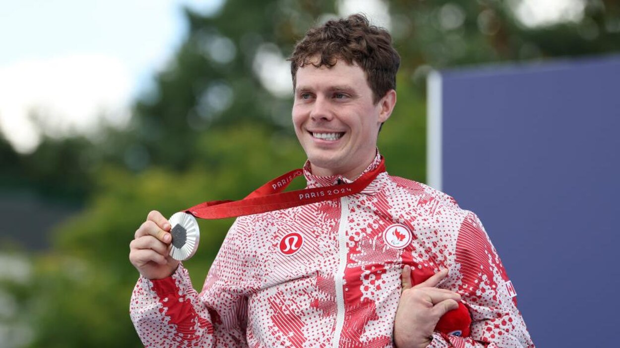 Nathan Clement médaillé d’argent au contre-la-montre T1-2 | Radio-Canada