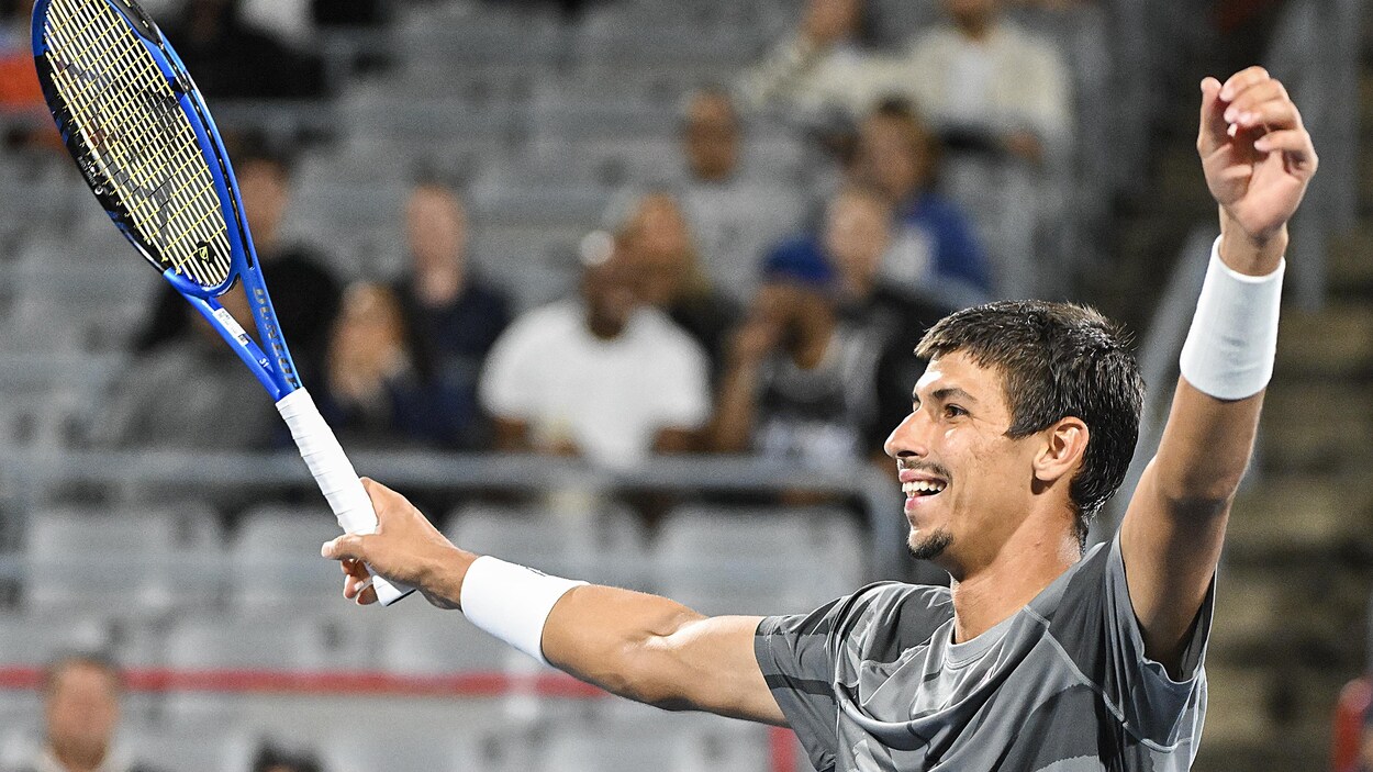 Alexei Popyrin rejoint Andrey Rublev en finale à Montréal | Radio-Canada