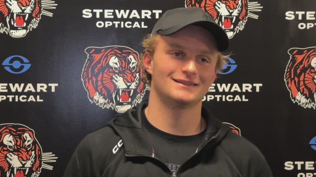 Le Franco-Albertain Andrew Basha, les yeux rivés vers la LNH | Radio-Canada