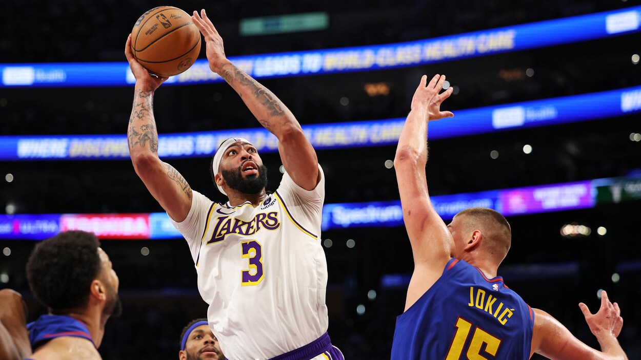 Anthony Davis obtient le salaire annuel record dans la NBA | Radio-Canada