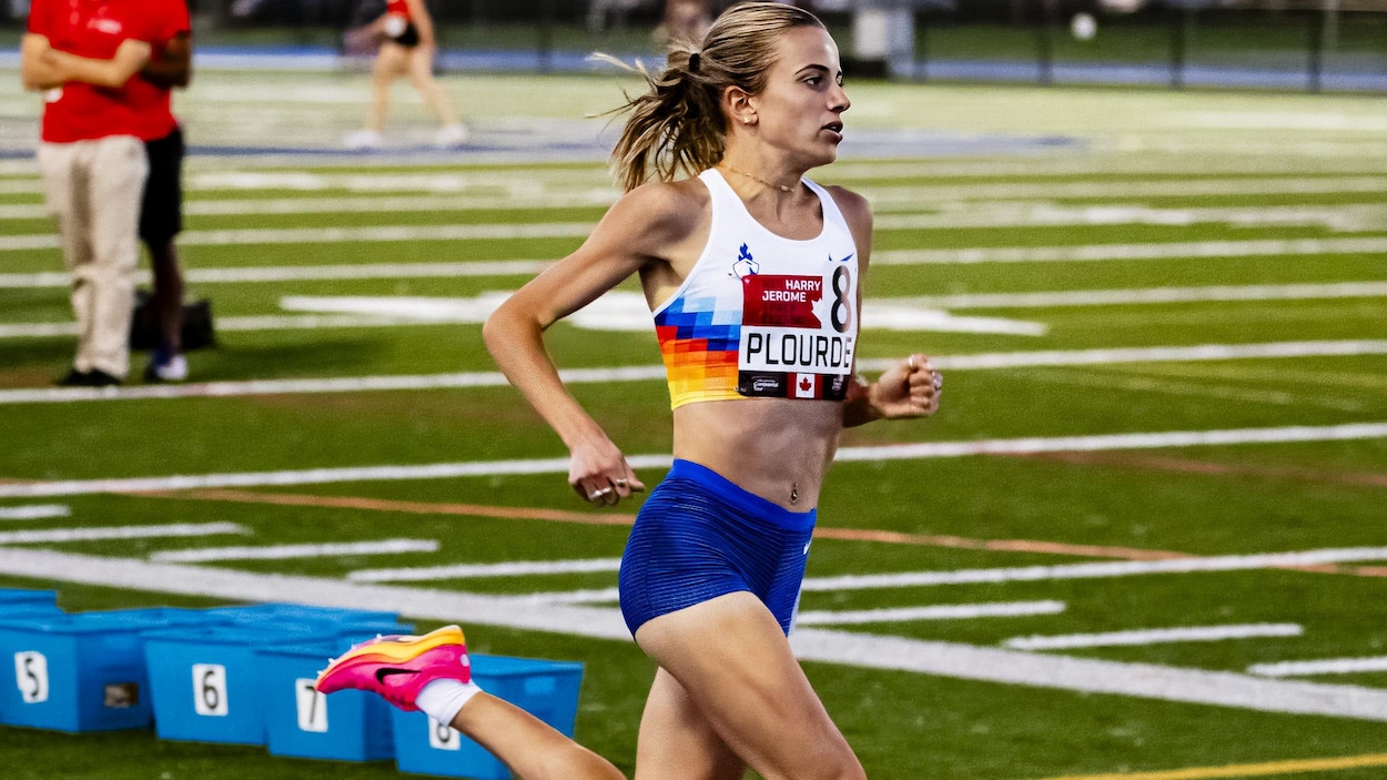 Simone Plourde court vers de nouveaux sommets | Radio-Canada