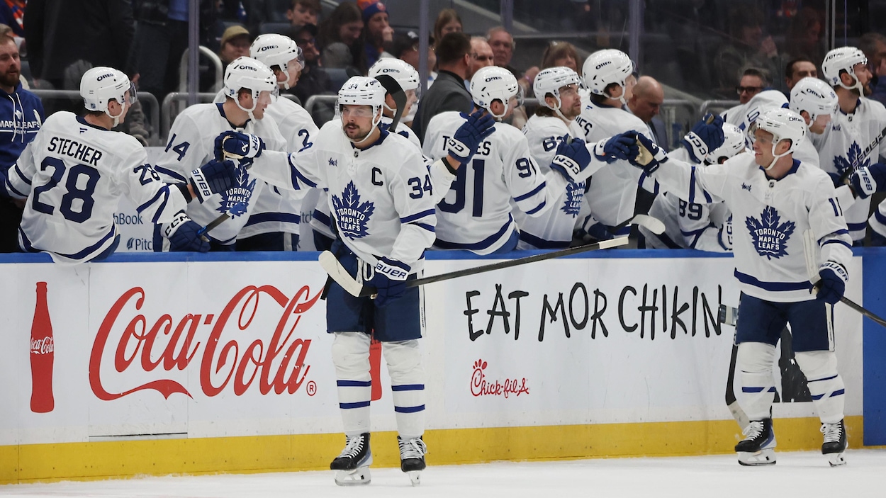 Auston Matthews dépasse Mats Sundin dans une défaite des Maple Leafs ...