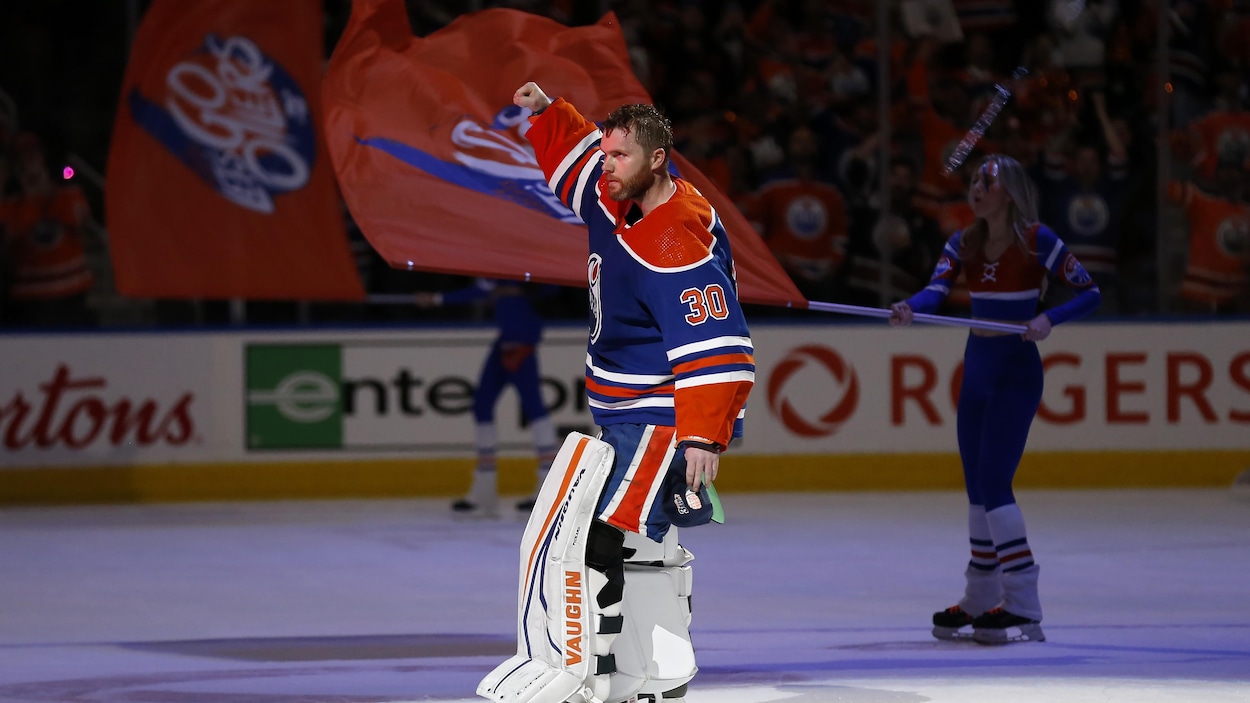 Pickard obtient un deuxième départ de suite devant le filet des Oilers ...
