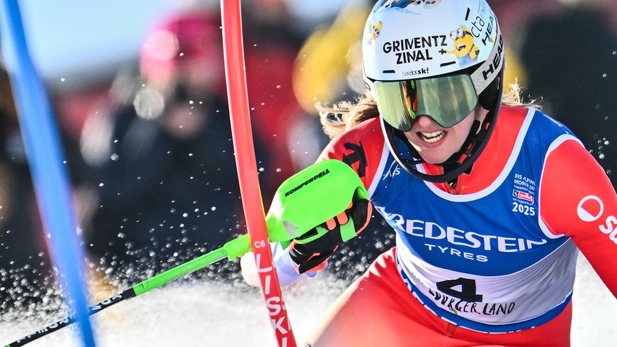 La Suisse Camille Rast championne du monde de slalom | Radio-Canada