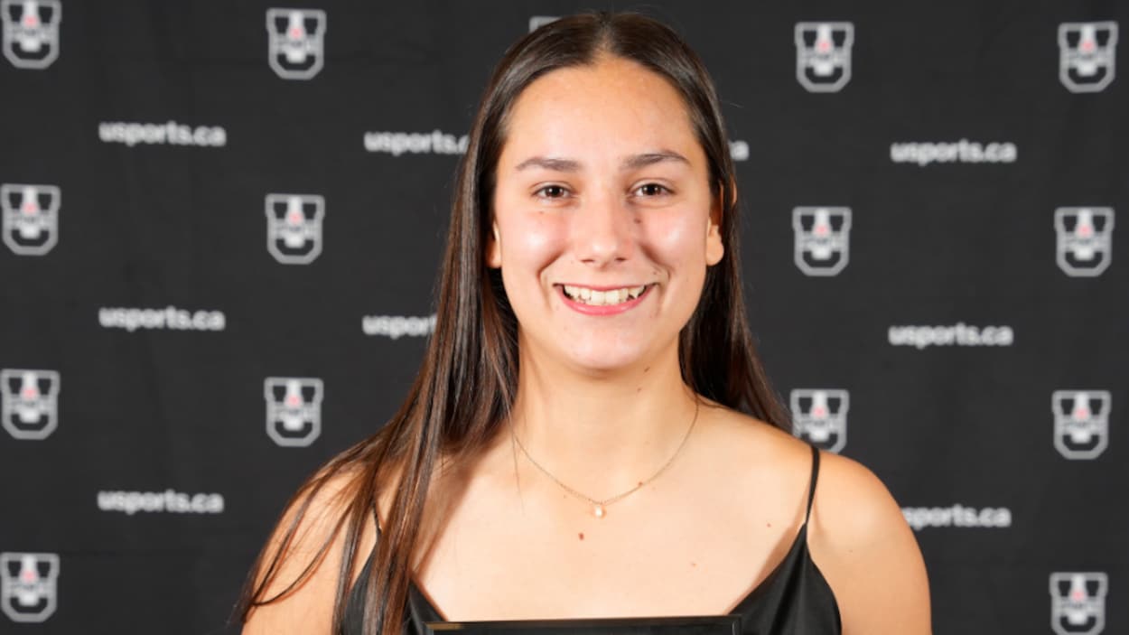 Gee-Gees : Cassandra Provost joueuse de l’année au soccer féminin ...