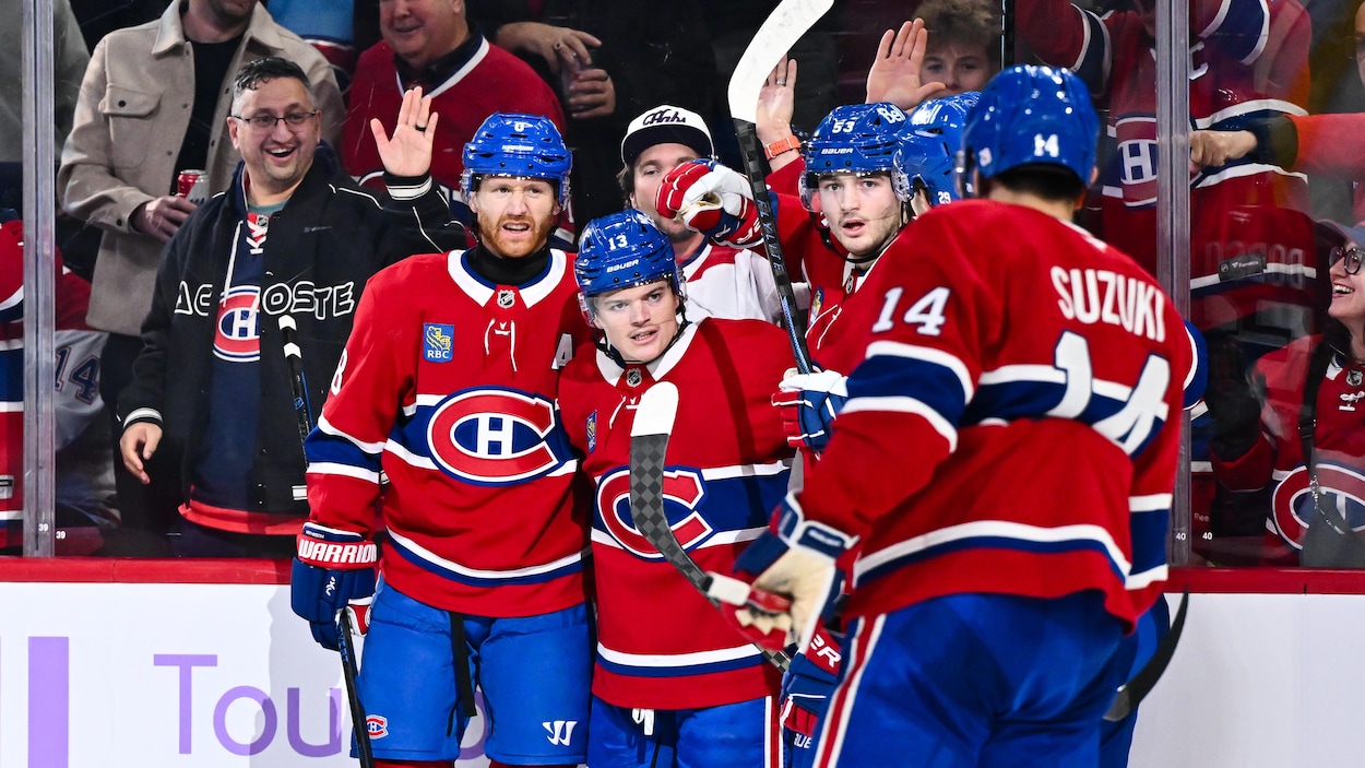 Mené par Cole Caufield, le Canadien s’impose face au Mammoth | Radio-Canada
