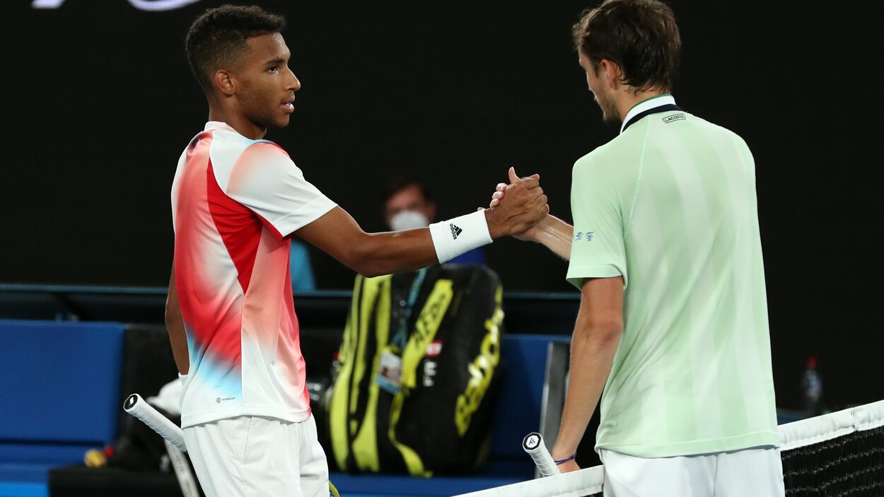 Medvedev réintègre le top 10 de l’ATP, Auger-Aliassime recule d’un rang | Radio-Canada