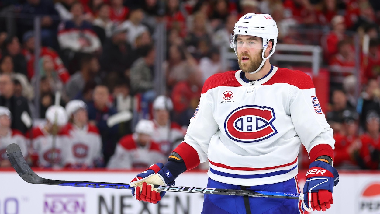 David Savard remporte le trophée Jacques-Beauchamp | Radio-Canada