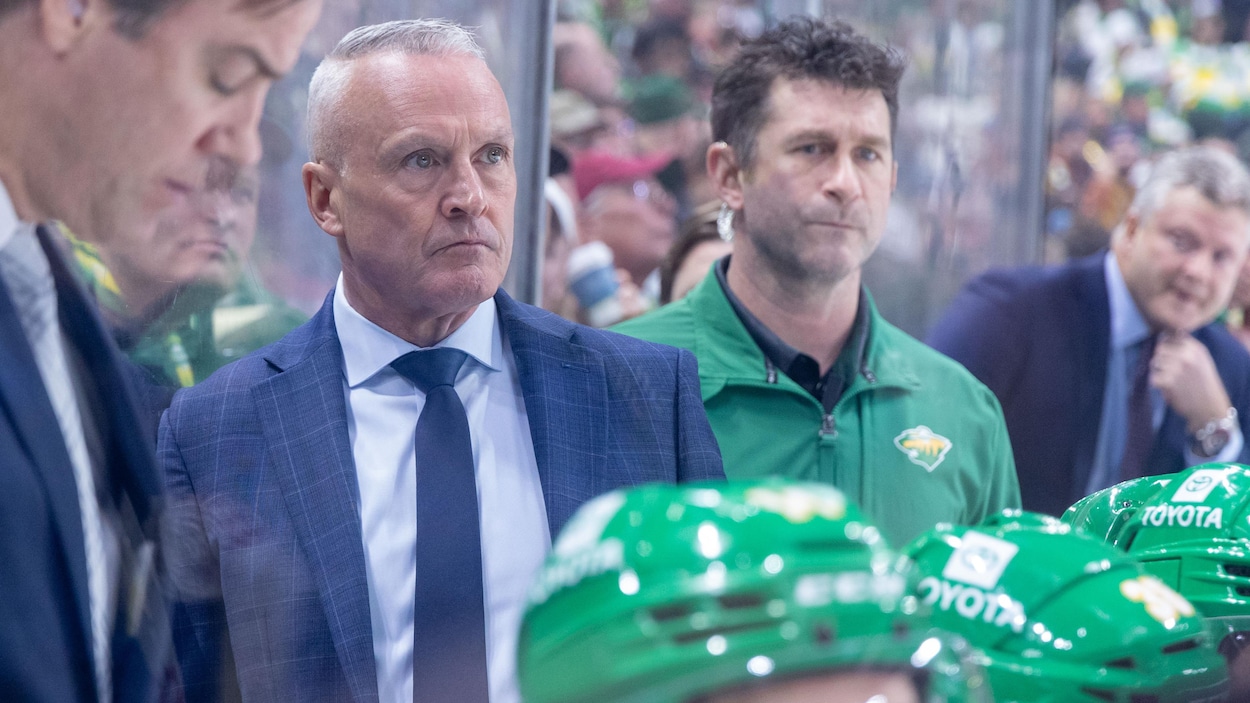Le Wild se sépare de son entraîneur Dean Evason | Radio-Canada