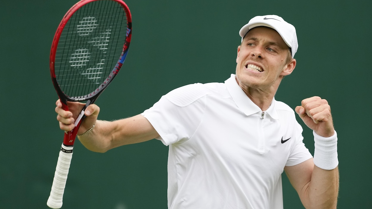 Denis Shapovalov l’emporte à Wimbledon, Carlos Alcaraz aussi | Radio-Canada