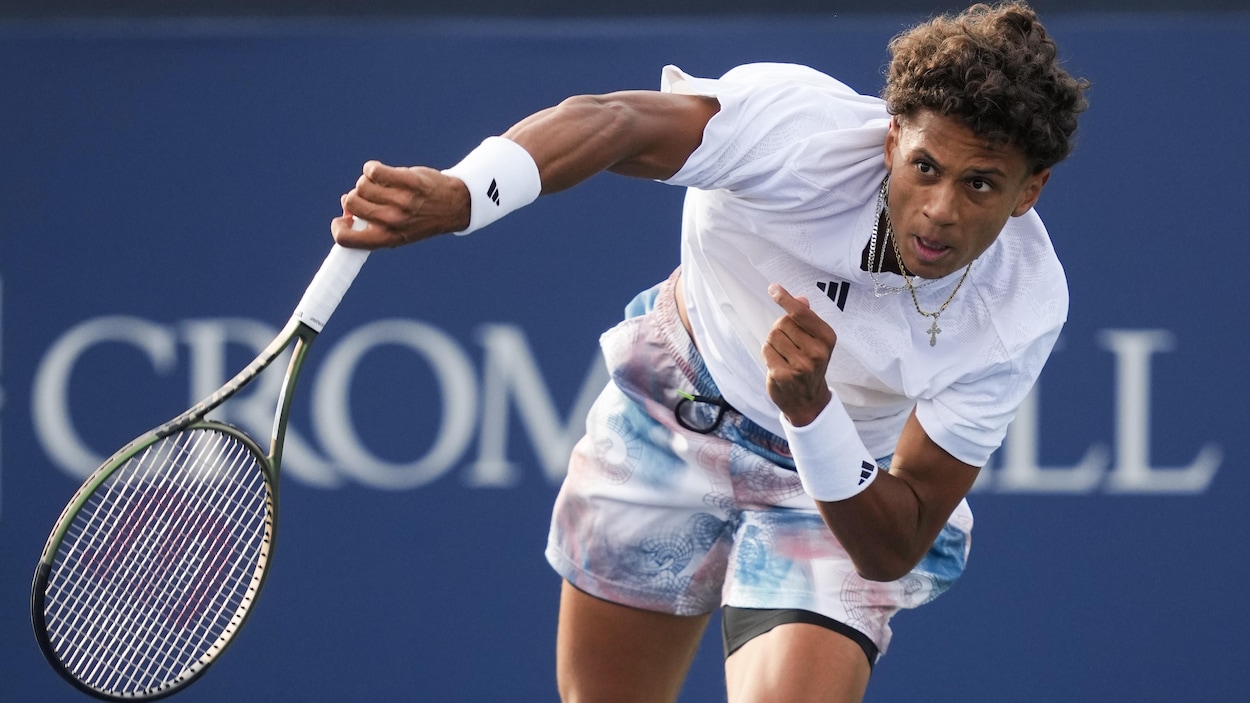 Gabriel Diallo s’impose, Félix Auger-Aliassime trébuche | Radio-Canada