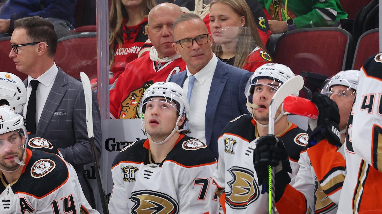 Greg Cronin n’est plus l’entraîneur-chef des Ducks | Radio-Canada