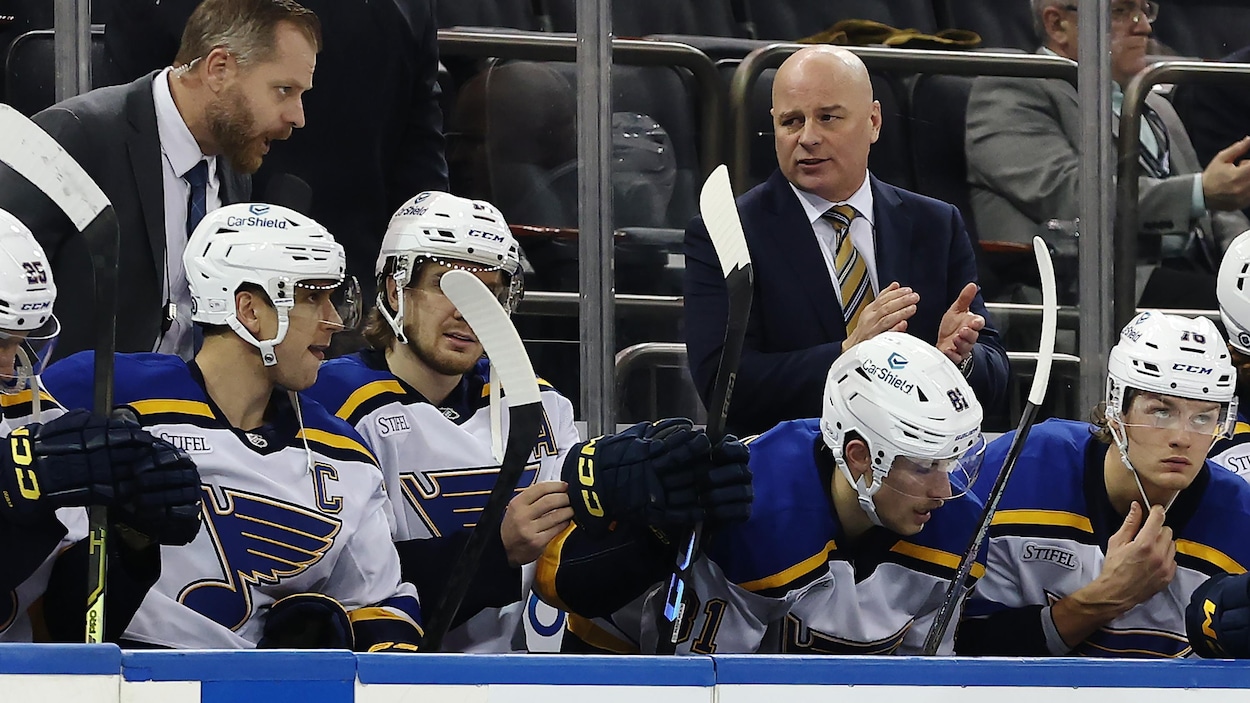 La vie fascinante de Jobu et son séjour avec les Blues de St. Louis ...