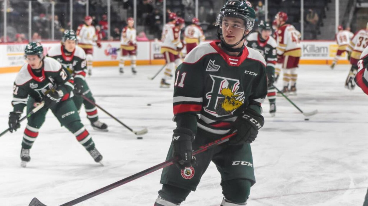 Jordan Dumais, une carte cachée du prochain repêchage de la LNH | Radio ...