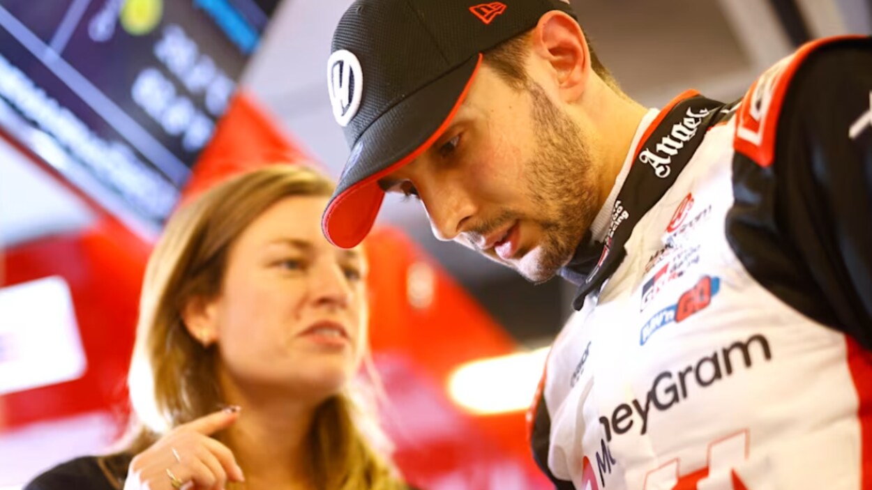 Laura Müller devient la première femme ingénieure en F1 | Radio-Canada