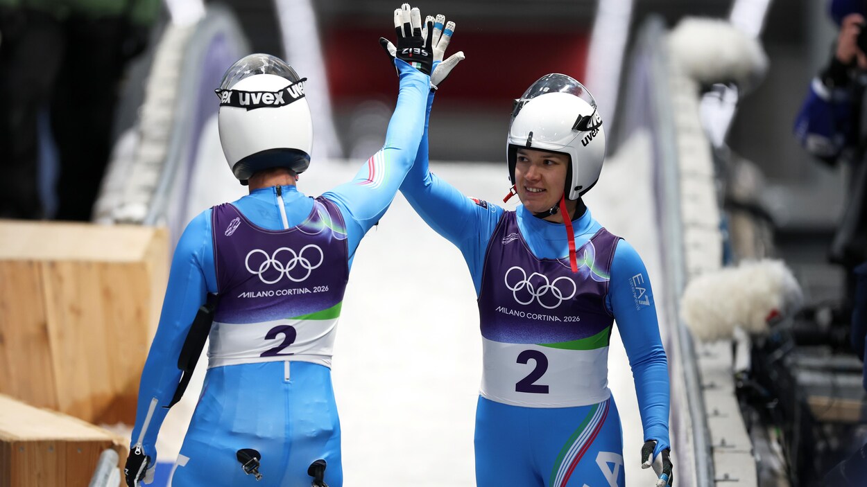 Les lugeuses italiennes décrochent l’or en double - Jeux olympiques ...