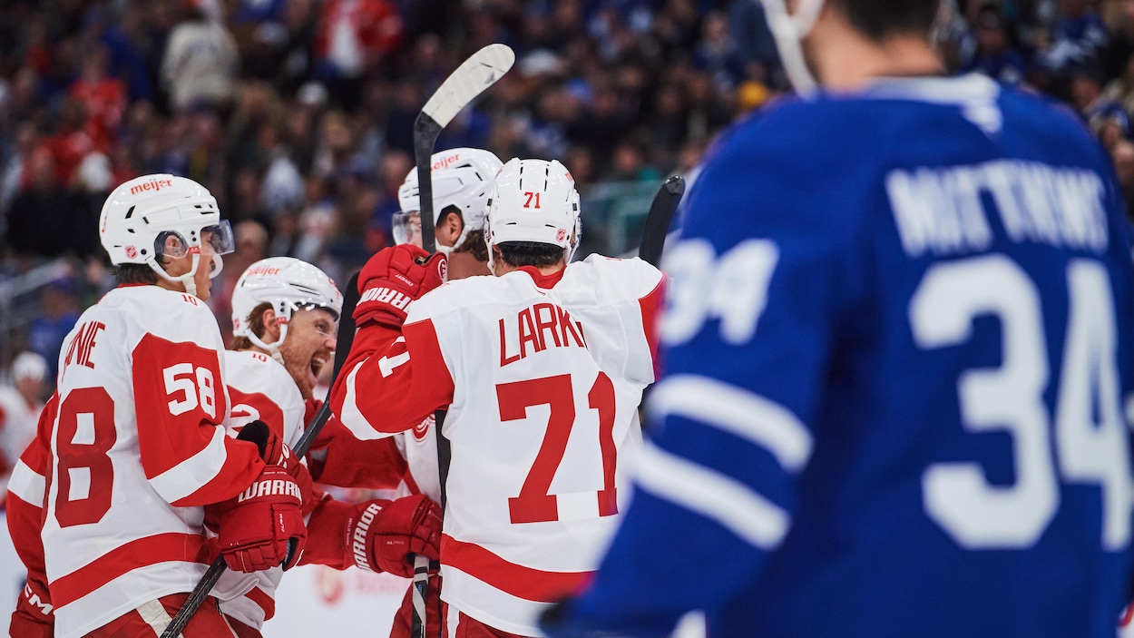 Les Maple Leafs s’inclinent devant les Red Wings | Radio-Canada
