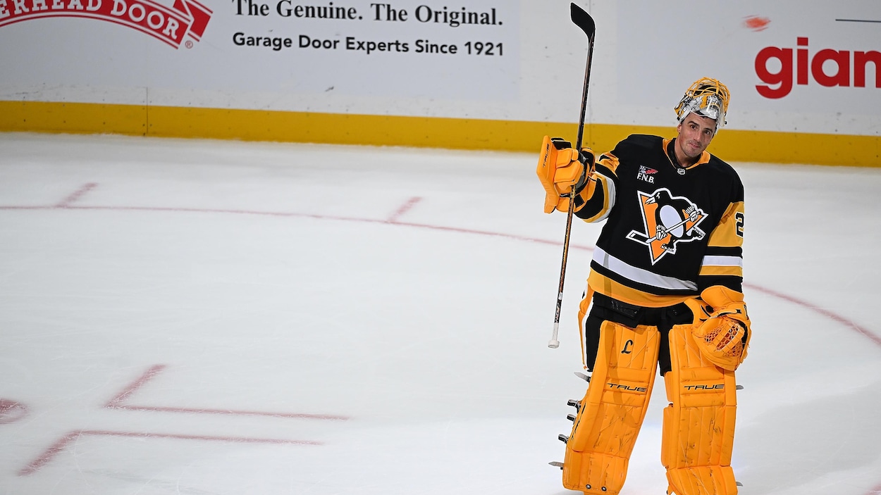 Des adieux émouvants pour Marc-André Fleury à Pittsburgh | Radio-Canada