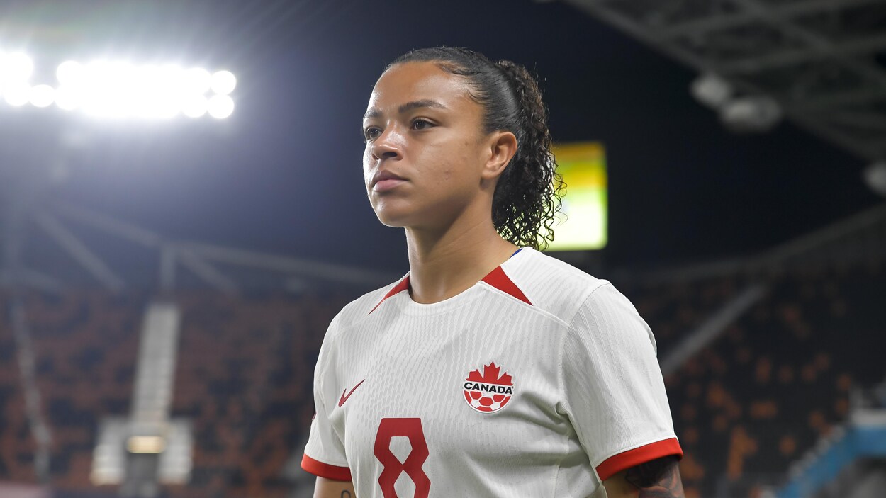 L’étrange parcours de Marie-Yasmine Alidou en équipe nationale | Radio ...