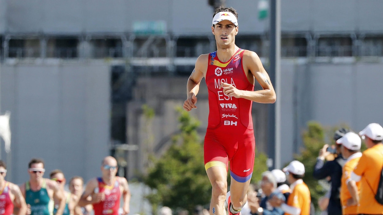 L'Espagnol Mario Mola reste au sommet des Séries mondiales | Radio ...