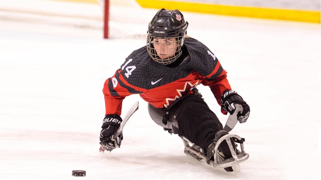 Raphaëlle Tousignant marque l’histoire du parahockey canadien | Radio ...