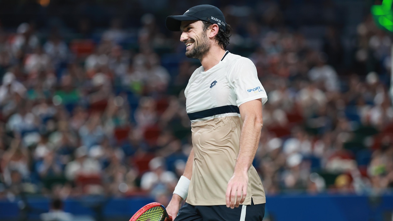 Valentin Vacherot surprend aussi Djokovic et atteint la finale à ...