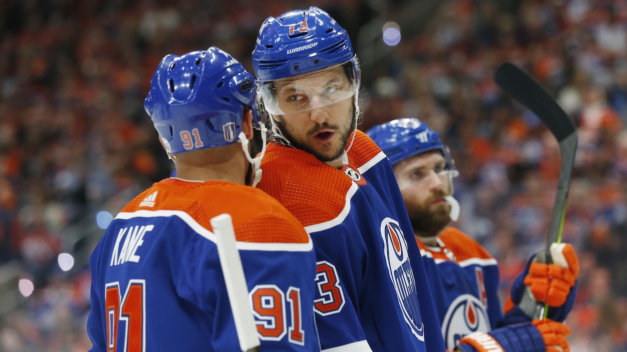 Vincent Desharnais est de retour dans la formation des Oilers | Radio ...