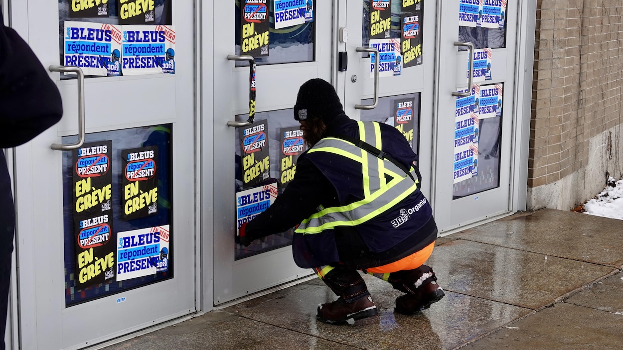 Moyens de pression illégaux des cols bleus de Montréal: le Tribunal ...