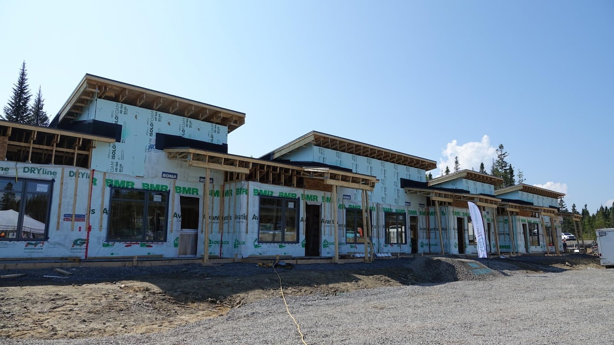 Le projet de Han-Logement inauguré à Gaspé | Radio-Canada