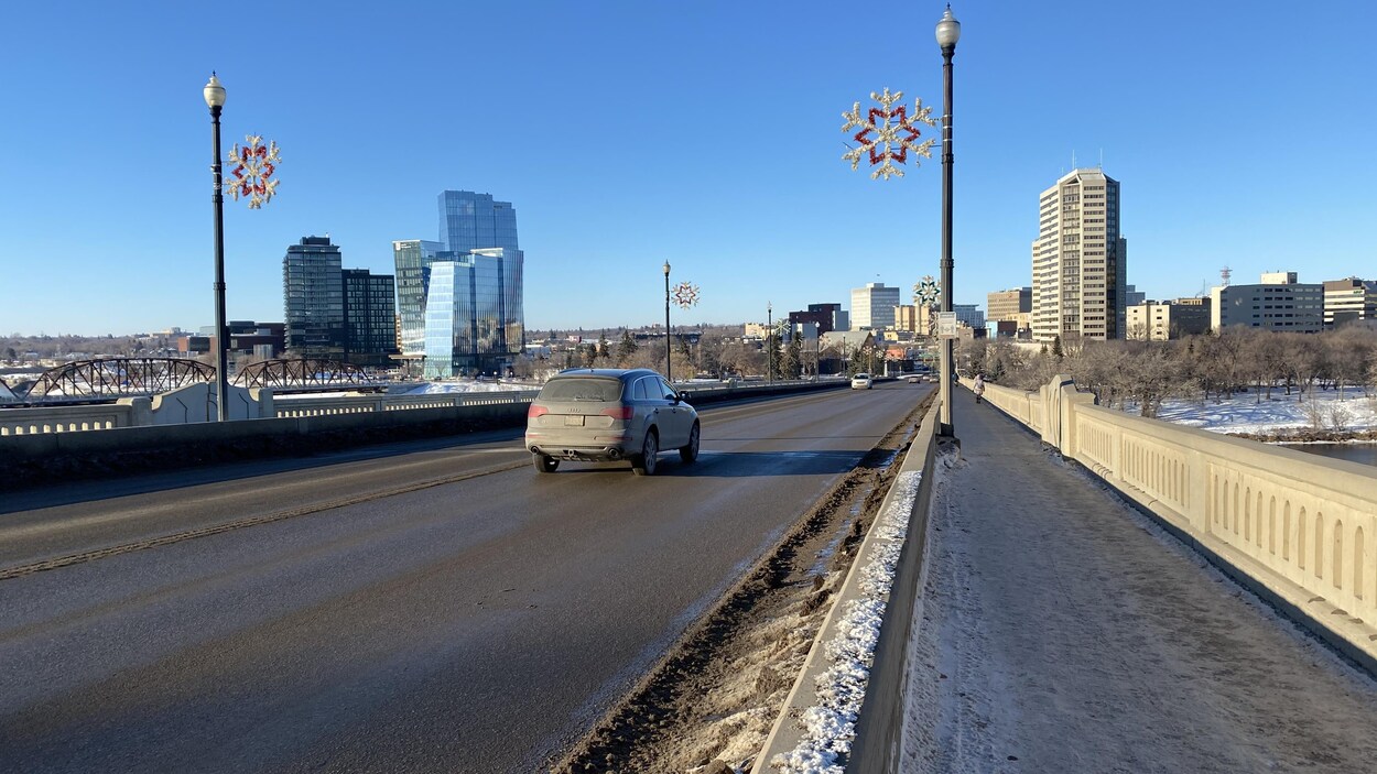 La Ville des Ponts veut attendre avant d’aller de l’avant avec le ...