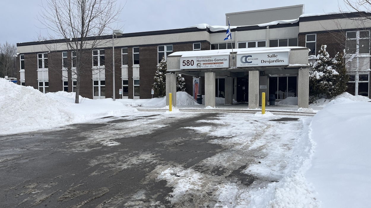 Un compte Instagram consacré à des bagarres à l’école Hormisdas-Gamelin ...