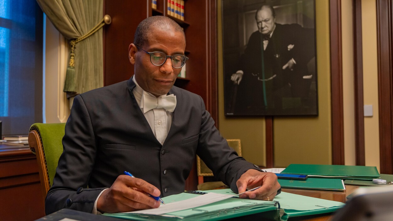 Greg Fergus est « prêt à subir tous les bons et les mauvais coups de la ...