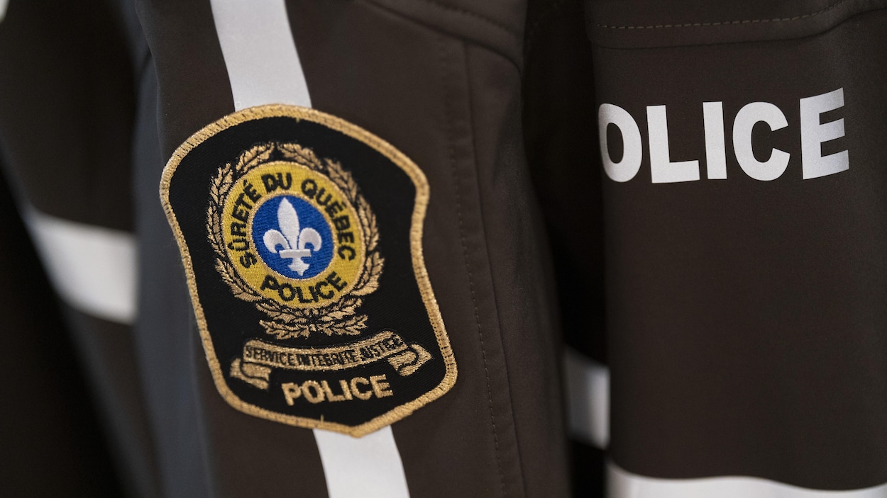 Des augmentations salariales de 21 % sur cinq ans pour les policiers de ...