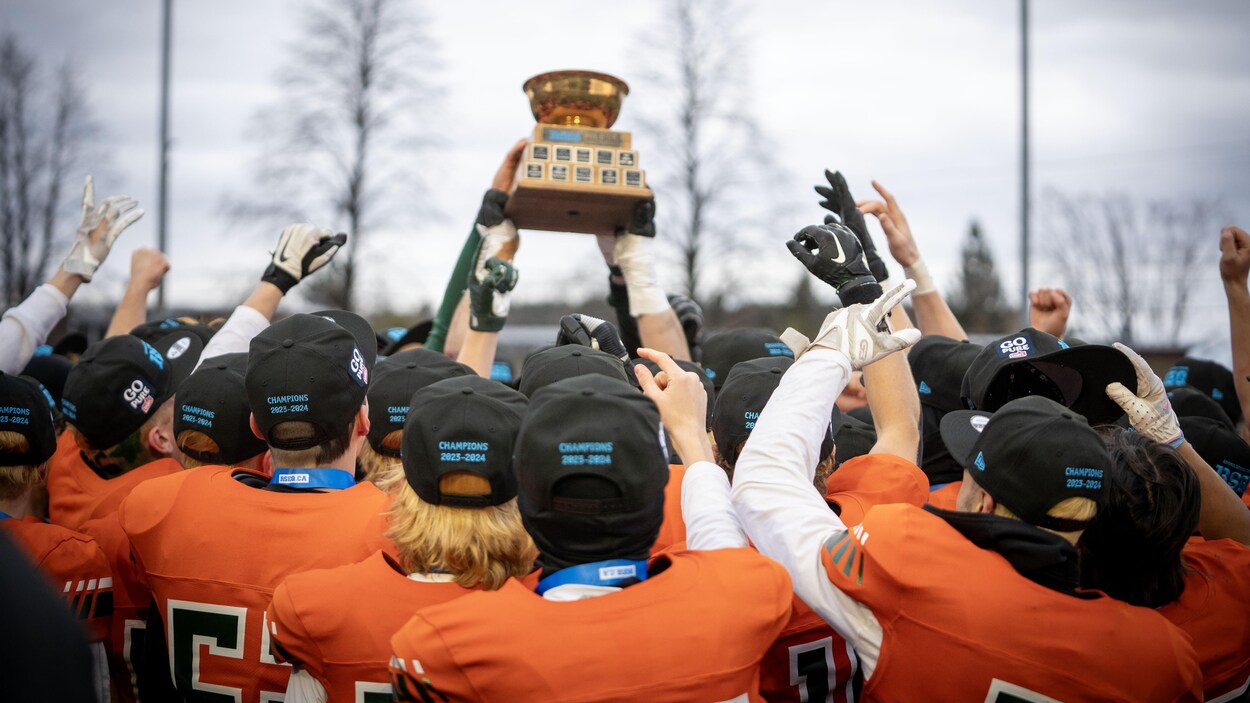 Le football scolaire à l’honneur à Trois-Rivières | Radio-Canada