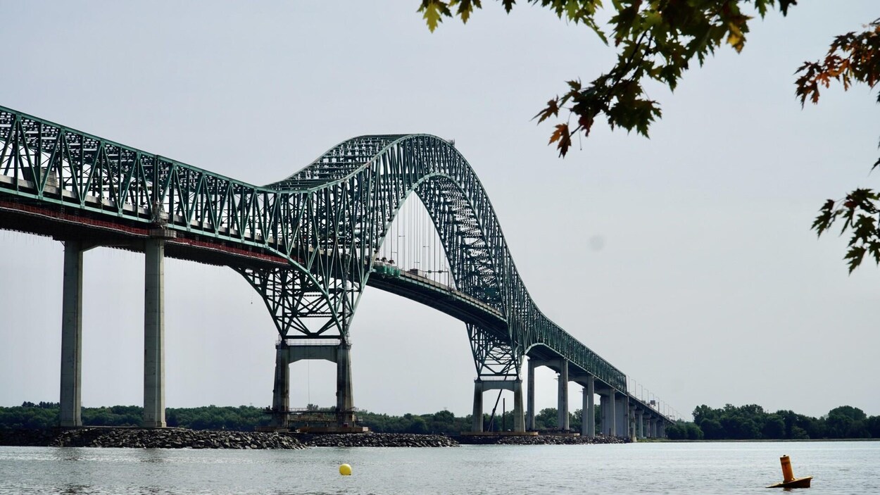 Reprise des travaux intensifs sur le pont Laviolette | Radio-Canada