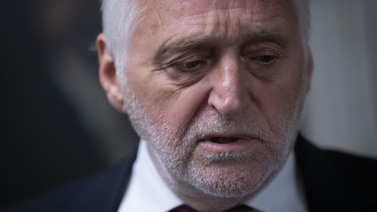 Un mensonge au procès de Gilbert Rozon? | En bref | Radio-Canada